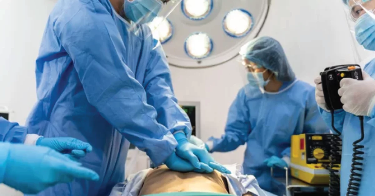 RCP y primeros auxilios para profesionales de la salud